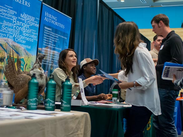 Undergraduate students | College of Agriculture, Biotechnology ...