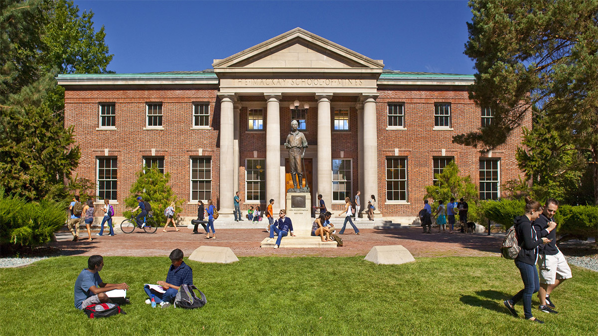 How to Read Your Financial Aid Letter | Nevada Admissions Blog